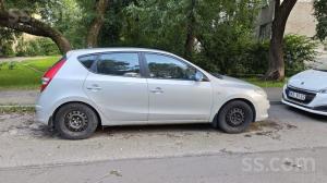 Pelēks Hyundai i30 2008 Rīga, ar dzinēja tilpumu 1.60 L un nobraukumu 206 tūkst. km par 2500 €, foto  vietnē AUTOMOTO.COM.LV
