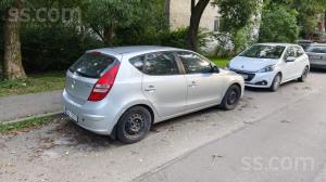 Pelēks Hyundai i30 2008 Rīga, ar dzinēja tilpumu 1.60 L un nobraukumu 206 tūkst. km par 2500 €, foto 4 vietnē AUTOMOTO.COM.LV