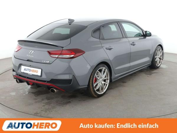 Grey Hyundai i30 2019 in Kaunas, with an engine capacity of 2.00 L and mileage of 51 thousand km for 26613 €, photo 6 on AUTOMOTO.COM.LV