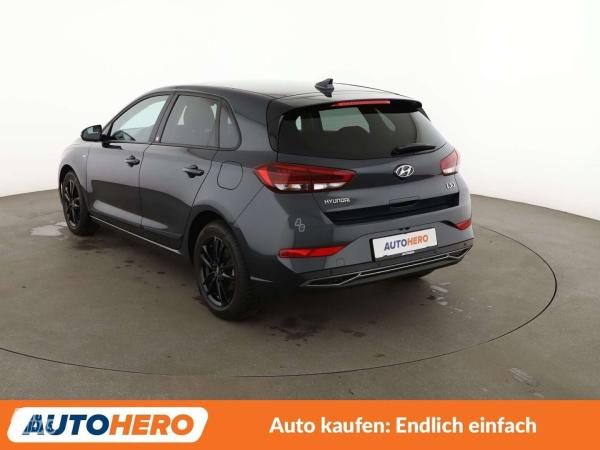 Grey Hyundai i30 2021 in Kaunas, with an engine capacity of 1.50 L and mileage of 40 thousand km for 21669 €, photo 4 on AUTOMOTO.COM.LV