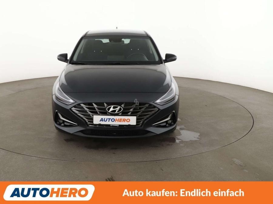 Grey Hyundai i30 2021 in Kaunas, with an engine capacity of 1.50 L and mileage of 40 thousand km for 21669 €, photo 9 on AUTOMOTO.COM.LV