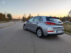 Серый Хендай i30 2022 в Вильнюс, объемом двигателя 1.50 л и пробегом 57 тыс. км за 12600 €, фото 3 на AUTOMOTO.COM.LV