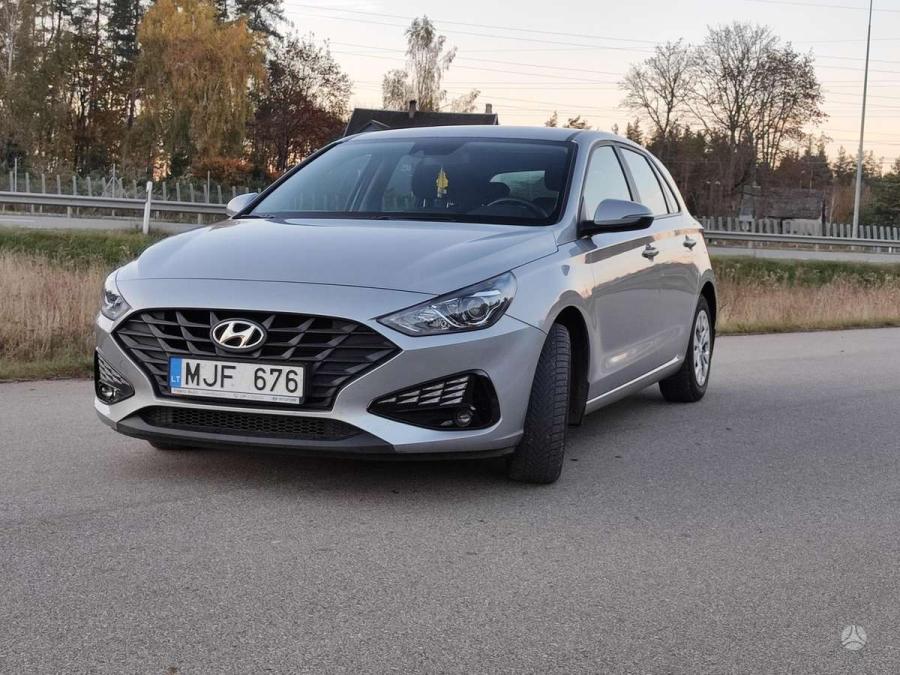 Серый Хендай i30 2022 в Вильнюс, объемом двигателя 1.50 л и пробегом 57 тыс. км за 12600 €, фото 6 на AUTOMOTO.COM.LV