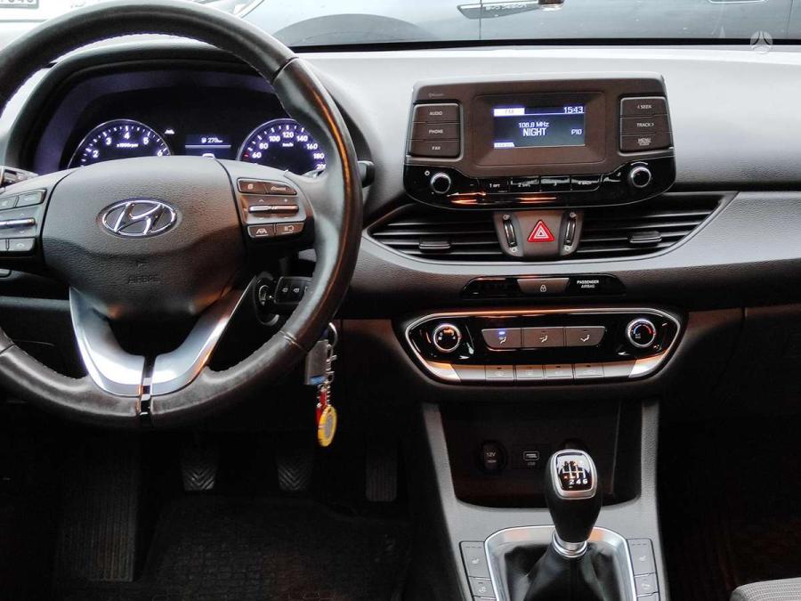 Серый Хендай i30 2022 в Вильнюс, объемом двигателя 1.50 л и пробегом 57 тыс. км за 12600 €, фото 10 на AUTOMOTO.COM.LV