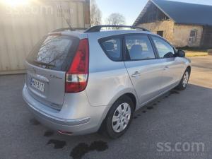 Pelēks Hyundai i30 2008 Cēsis, ar dzinēja tilpumu 1.60 L un nobraukumu 254 tūkst. km par 1250 €, foto 3 vietnē AUTOMOTO.COM.LV