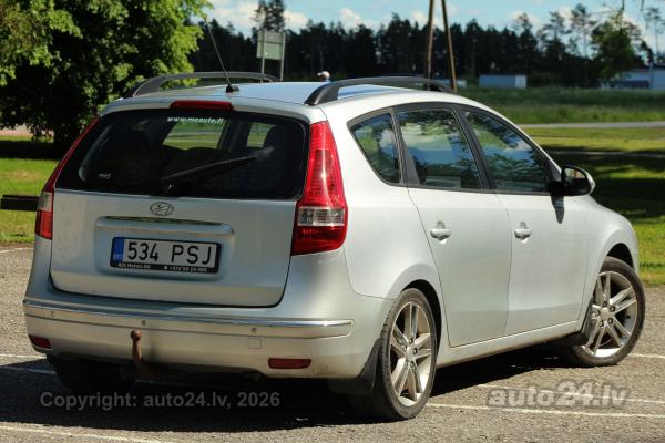 Grey Hyundai i30 2008 in Tartu, with an engine capacity of 2.00 L and mileage of 260 thousand km for 2499 €, photo 3 on AUTOMOTO.COM.LV
