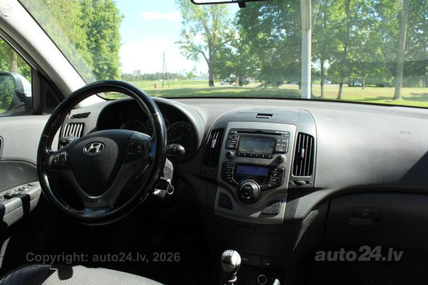 Grey Hyundai i30 2008 in Tartu, with an engine capacity of 2.00 L and mileage of 260 thousand km for 2499 €, photo 6 on AUTOMOTO.COM.LV