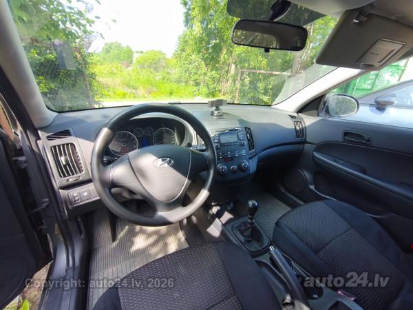 Grey Hyundai i30 2008 in Tallinn, with an engine capacity of 1.60 L and mileage of 320 thousand km for 1300 €, photo 6 on AUTOMOTO.COM.LV