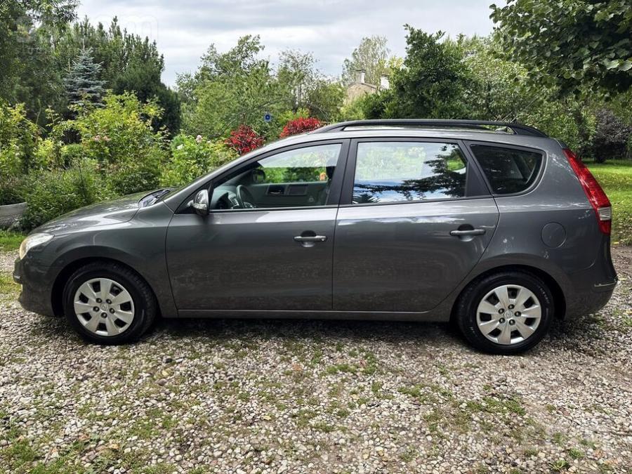 Grey Hyundai i30 2008 in Riga, with an engine capacity of 1.60 L and mileage of 219 thousand km for 3500 €, photo 41 on AUTOMOTO.COM.LV
