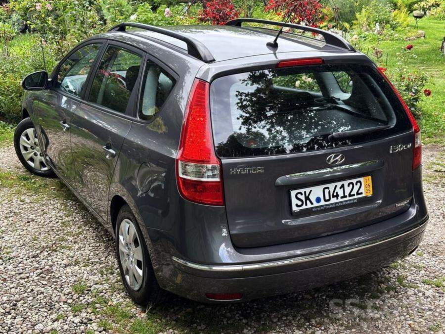Grey Hyundai i30 2008 in Riga, with an engine capacity of 1.60 L and mileage of 219 thousand km for 3500 €, photo 9 on AUTOMOTO.COM.LV