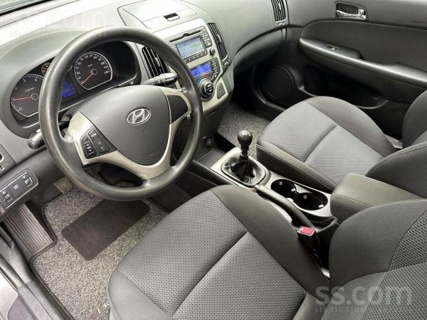 Pelēks Hyundai i30 2008 Rīga, ar dzinēja tilpumu 1.60 L un nobraukumu 219 tūkst. km par 3300 €, foto 11 vietnē AUTOMOTO.COM.LV