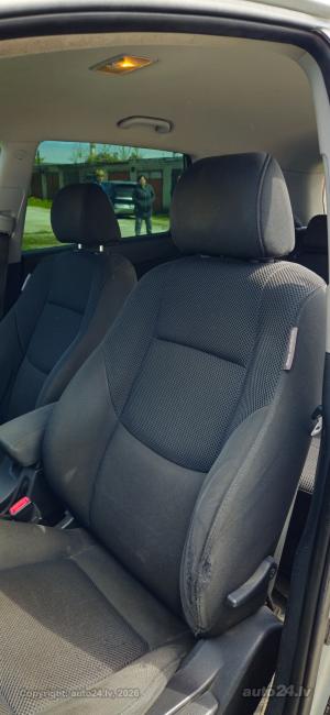 Pelēks Hyundai i30 2009 Tallina, ar dzinēja tilpumu 2.00 L un nobraukumu 214 tūkst. km par 2500 €, foto 14 vietnē AUTOMOTO.COM.LV