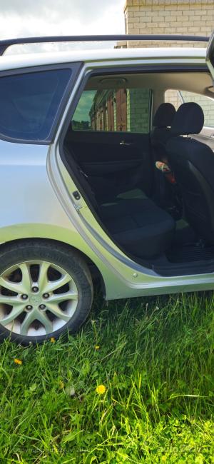 Pelēks Hyundai i30 2009 Tallina, ar dzinēja tilpumu 2.00 L un nobraukumu 214 tūkst. km par 2500 €, foto 20 vietnē AUTOMOTO.COM.LV