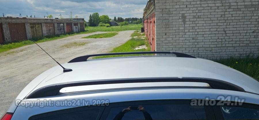 Pelēks Hyundai i30 2009 Tallina, ar dzinēja tilpumu 2.00 L un nobraukumu 214 tūkst. km par 2500 €, foto 27 vietnē AUTOMOTO.COM.LV
