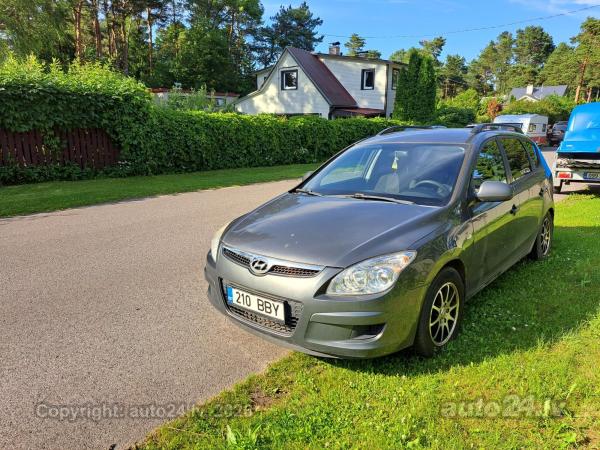 Grey Hyundai i30 2009 in Tallinn, with an engine capacity of 1.60 L and mileage of 219 thousand km for 1900 €, photo 1 on AUTOMOTO.COM.LV