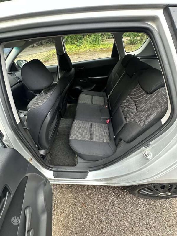 Pelēks Hyundai i30 2009 Kauņa, ar dzinēja tilpumu 1.60 L un nobraukumu 208 tūkst. km par 2300 €, foto 5 vietnē AUTOMOTO.COM.LV