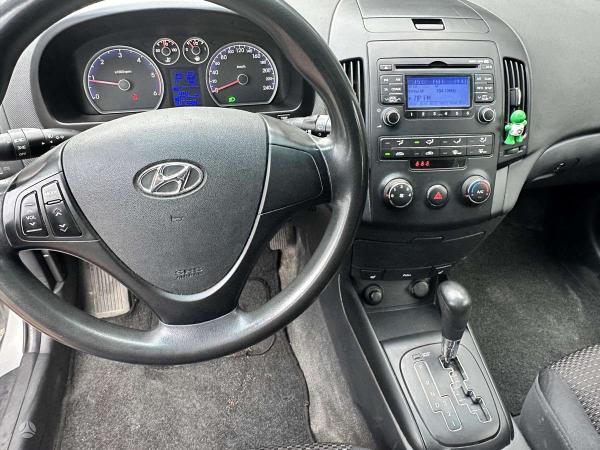 Pelēks Hyundai i30 2009 Kauņa, ar dzinēja tilpumu 1.60 L un nobraukumu 208 tūkst. km par 2300 €, foto 6 vietnē AUTOMOTO.COM.LV