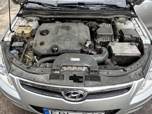 Grey Hyundai i30 2009 in Kaunas, with an engine capacity of 1.60 L and mileage of 208 thousand km for 2300 €, photo 8 on AUTOMOTO.COM.LV