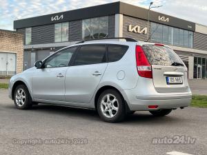 Pelēks Hyundai i30 2009 Narva, ar dzinēja tilpumu 2.00 L un nobraukumu 205 tūkst. km par 1999 €, foto 9 vietnē AUTOMOTO.COM.LV