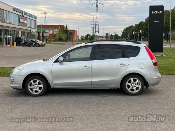 Grey Hyundai i30 2009 in Narva, with an engine capacity of 2.00 L and mileage of 205 thousand km for 1999 €, photo 9 on AUTOMOTO.COM.LV