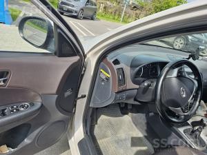 Pelēks Hyundai i30 2009 Rīga, ar dzinēja tilpumu 1.60 L un nobraukumu 277 tūkst. km par 1190 €, foto 6 vietnē AUTOMOTO.COM.LV