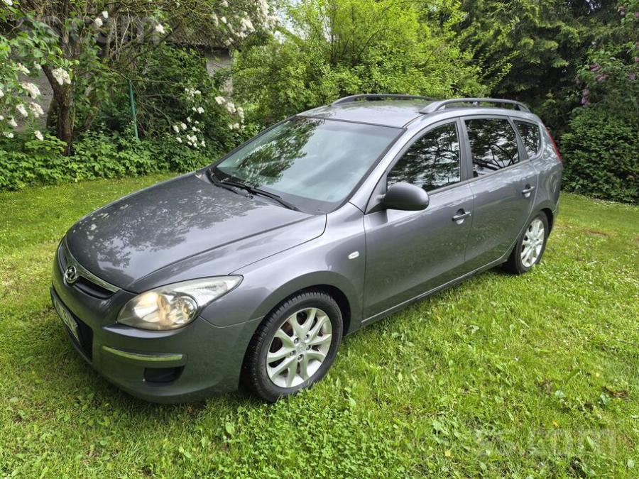 Pelēks Hyundai i30 2010 Rīga, ar dzinēja tilpumu 1.60 L un nobraukumu 349 tūkst. km par 1800 €, foto 1 vietnē AUTOMOTO.COM.LV