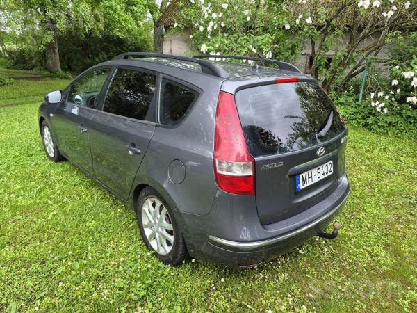 Grey Hyundai i30 2010 in Riga, with an engine capacity of 1.60 L and mileage of 349 thousand km for 1800 €, photo 4 on AUTOMOTO.COM.LV