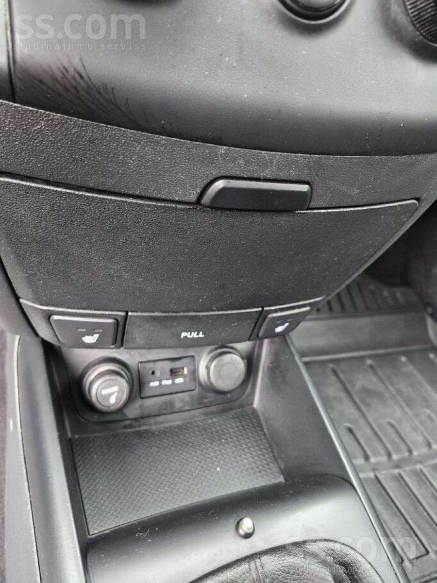 Pelēks Hyundai i30 2010 Rīga, ar dzinēja tilpumu 1.60 L un nobraukumu 349 tūkst. km par 1800 €, foto 9 vietnē AUTOMOTO.COM.LV