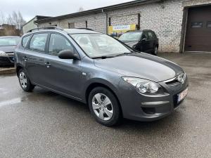 Pelēks Hyundai i30 2010 Limbaži, ar dzinēja tilpumu 1.40 L un nobraukumu 167 tūkst. km par 3350 €, foto 4 vietnē AUTOMOTO.COM.LV
