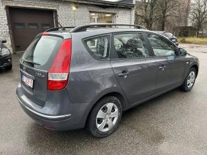 Pelēks Hyundai i30 2010 Limbaži, ar dzinēja tilpumu 1.40 L un nobraukumu 167 tūkst. km par 3350 €, foto 5 vietnē AUTOMOTO.COM.LV