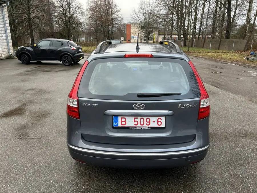 Pelēks Hyundai i30 2010 Limbaži, ar dzinēja tilpumu 1.40 L un nobraukumu 167 tūkst. km par 3350 €, foto 6 vietnē AUTOMOTO.COM.LV