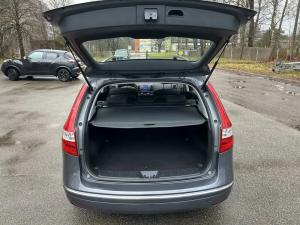 Pelēks Hyundai i30 2010 Limbaži, ar dzinēja tilpumu 1.40 L un nobraukumu 167 tūkst. km par 3350 €, foto 8 vietnē AUTOMOTO.COM.LV