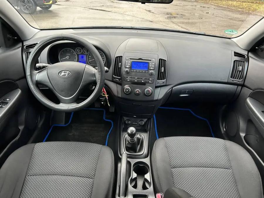 Pelēks Hyundai i30 2010 Limbaži, ar dzinēja tilpumu 1.40 L un nobraukumu 167 tūkst. km par 3350 €, foto 10 vietnē AUTOMOTO.COM.LV