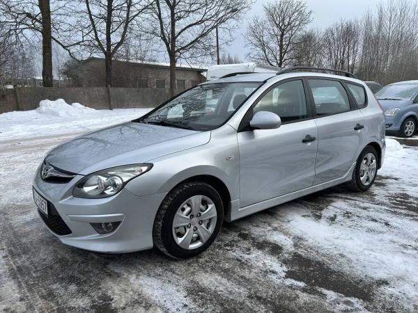 Серый Хендай i30 2010 в Лимбажи, объемом двигателя 1.60 л и пробегом 110 тыс. км за 3550 €, фото 1 на AUTOMOTO.COM.LV