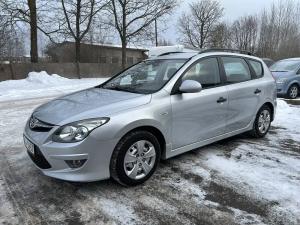 Grey Hyundai i30 2010 in Limbazi, with an engine capacity of 1.60 L and mileage of 110 thousand km for 3550 €, photo  on AUTOMOTO.COM.LV