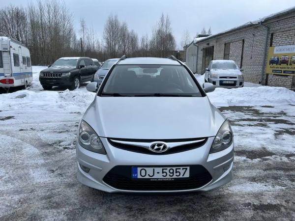 Серый Хендай i30 2010 в Лимбажи, объемом двигателя 1.60 л и пробегом 110 тыс. км за 3550 €, фото 2 на AUTOMOTO.COM.LV