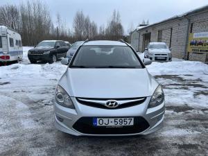 Серый Хендай i30 2010 в Лимбажи, объемом двигателя 1.60 л и пробегом 110 тыс. км за 3550 €, фото 3 на AUTOMOTO.COM.LV