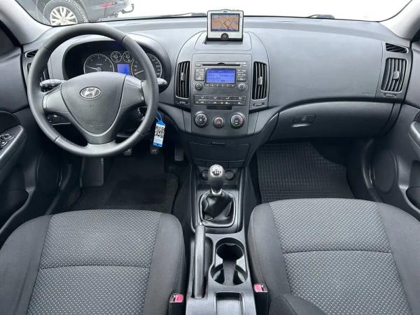 Серый Хендай i30 2010 в Лимбажи, объемом двигателя 1.60 л и пробегом 110 тыс. км за 3550 €, фото 9 на AUTOMOTO.COM.LV