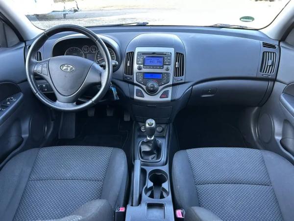 Pelēks Hyundai i30 2010 Limbaži, ar dzinēja tilpumu 1.40 L un nobraukumu 134 tūkst. km par 3550 €, foto 8 vietnē AUTOMOTO.COM.LV