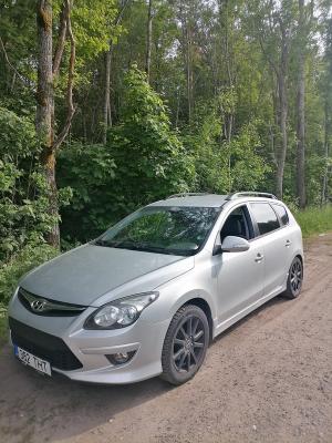 Серый Хендай i30 2010 в Таллин, объемом двигателя 1.60 л и пробегом 224 тыс. км за 2200 €, фото 9 на AUTOMOTO.COM.LV