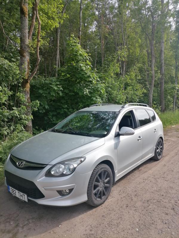 Серый Хендай i30 2010 в Таллин, объемом двигателя 1.60 л и пробегом 224 тыс. км за 2200 €, фото 1 на AUTOMOTO.COM.LV