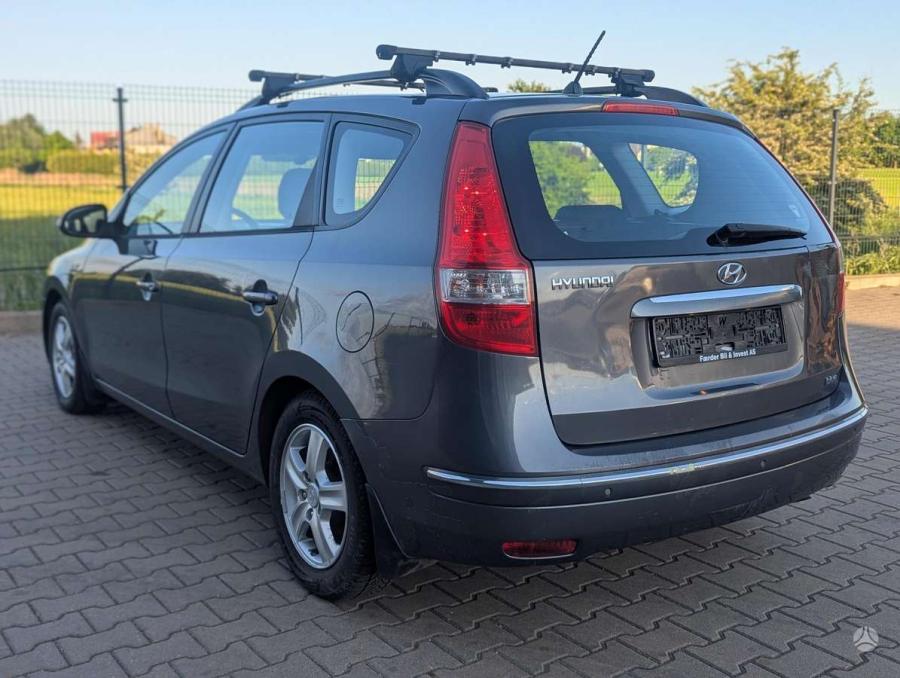 Pelēks Hyundai i30 2010 Kauņa, ar dzinēja tilpumu 1.58 L un nobraukumu 185 tūkst. km par 1800 €, foto 7 vietnē AUTOMOTO.COM.LV