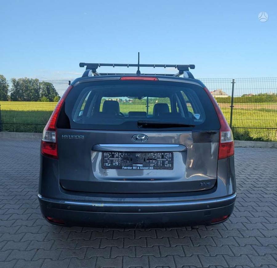 Pelēks Hyundai i30 2010 Kauņa, ar dzinēja tilpumu 1.58 L un nobraukumu 185 tūkst. km par 1800 €, foto 9 vietnē AUTOMOTO.COM.LV