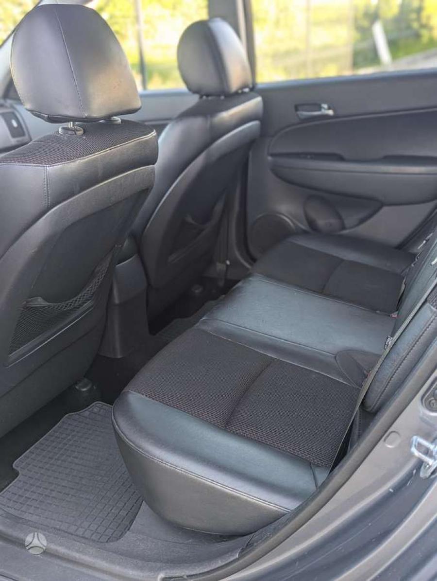 Pelēks Hyundai i30 2010 Kauņa, ar dzinēja tilpumu 1.58 L un nobraukumu 185 tūkst. km par 1800 €, foto 20 vietnē AUTOMOTO.COM.LV
