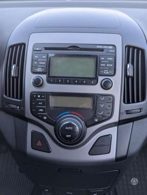 Pelēks Hyundai i30 2010 Kauņa, ar dzinēja tilpumu 1.58 L un nobraukumu 185 tūkst. km par 1800 €, foto 27 vietnē AUTOMOTO.COM.LV