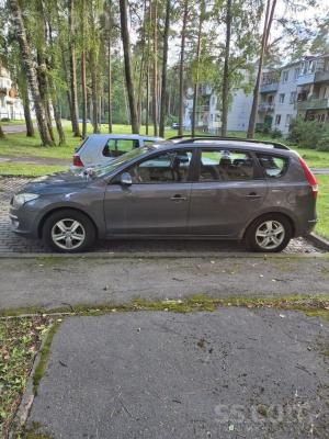 Pelēks Hyundai i30 2010 Rīga, ar dzinēja tilpumu 1.60 L un nobraukumu 330 tūkst. km par 1200 €, foto  vietnē AUTOMOTO.COM.LV