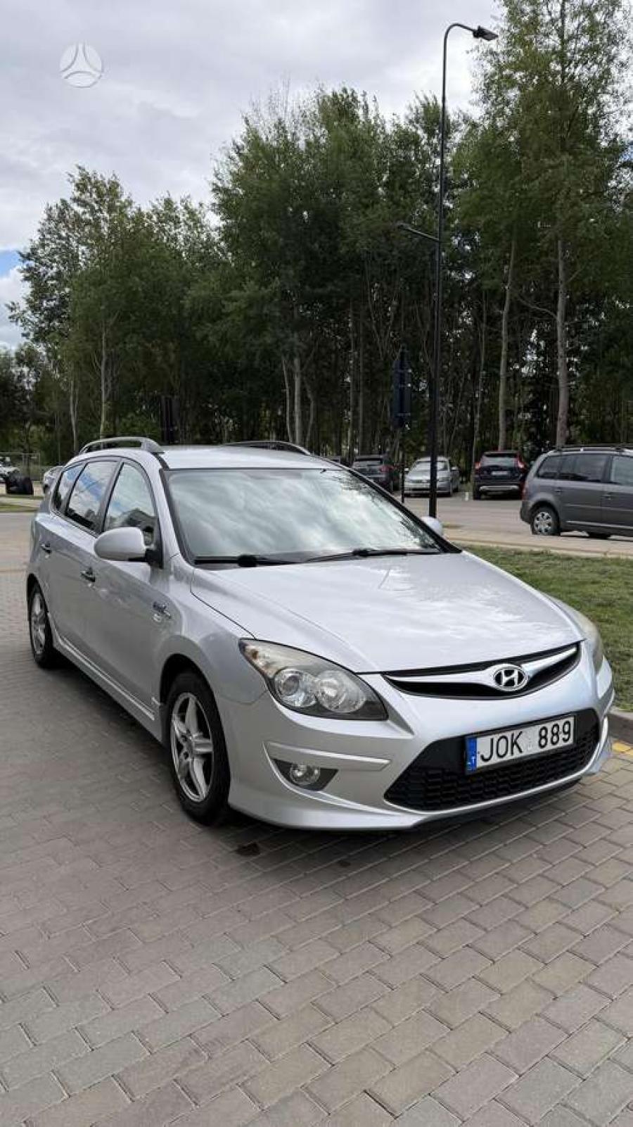 Серый Хендай i30 2010 в Вильнюс, объемом двигателя 1.58 л и пробегом 281 тыс. км за 1300 €, фото 1 на AUTOMOTO.COM.LV