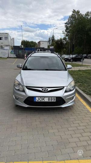 Серый Хендай i30 2010 в Вильнюс, объемом двигателя 1.58 л и пробегом 281 тыс. км за 1300 €, фото 4 на AUTOMOTO.COM.LV