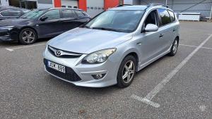 Grey Hyundai i30 2010 in Vilnius, with an engine capacity of 1.58 L and mileage of 280 thousand km for 1600 €, photo  on AUTOMOTO.COM.LV