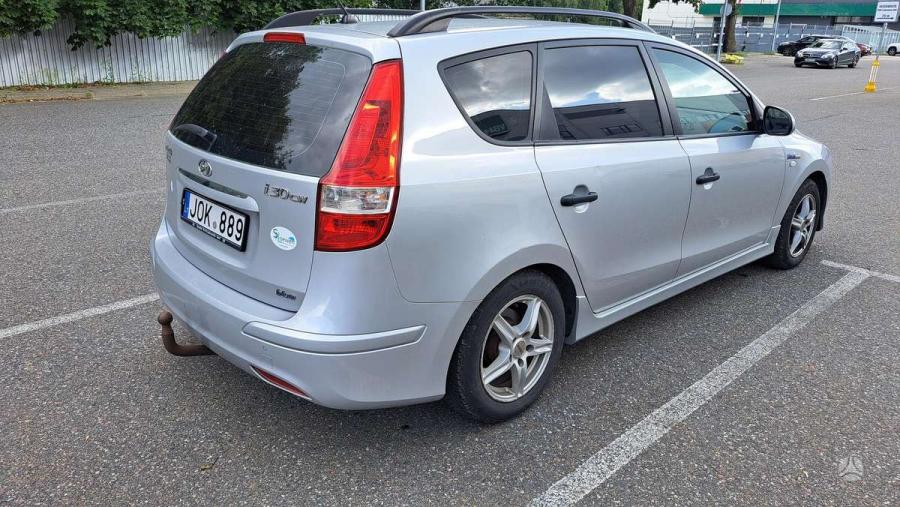 Серый Хендай i30 2010 в Вильнюс, объемом двигателя 1.58 л и пробегом 280 тыс. км за 1600 €, фото 4 на AUTOMOTO.COM.LV